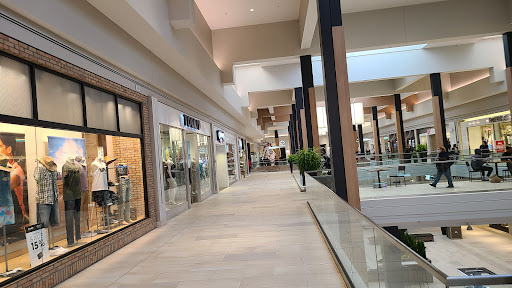 Shopping Mall «Rosedale Center», reviews and photos, 1595 MN-36 ...