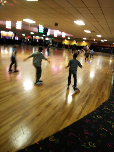Roller Skating Rink «Magic Wheels Skating Center», reviews and photos ...