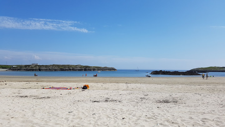 Traeth Borth Wen 🏖️ Rhoscolyn, Anglesey island, United Kingdom ...