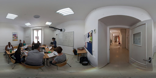 CLIC Escuela de Idiomas Sevilla - Escuela de idiomas en Seville ...