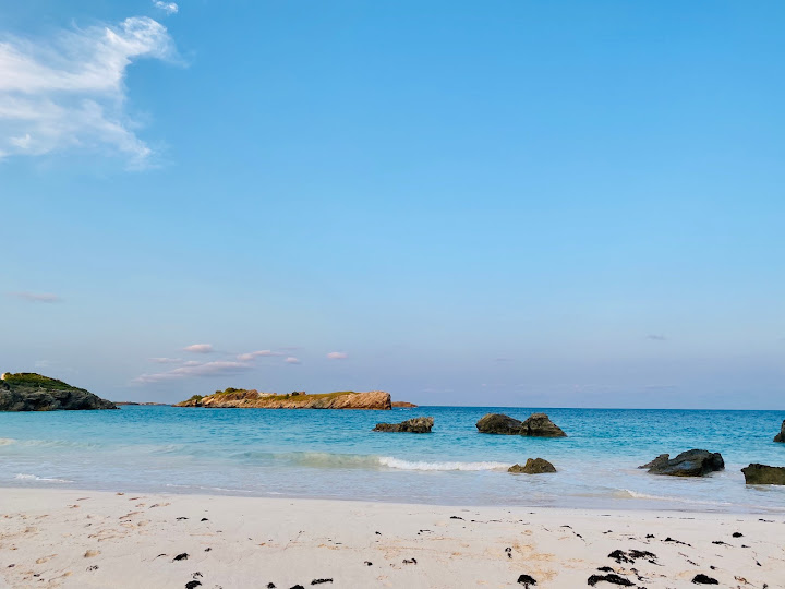 Frick's beach 🏖️ Bermuda, Bermuda - detailed features, map, photos