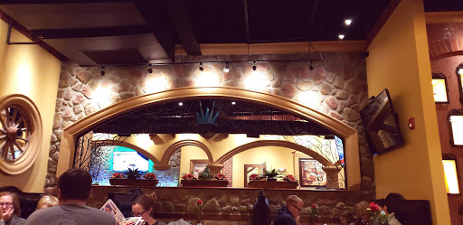 Shopping Mall «Cross Pointe Shopping Center», reviews and photos, 101 E ...