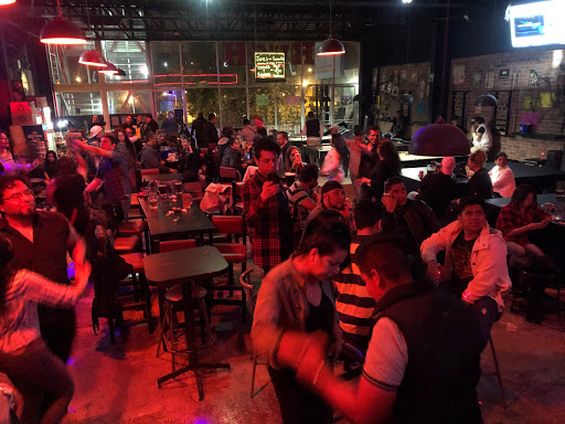 Restaurante Rush pool beer & snack en Venustiano Carranza