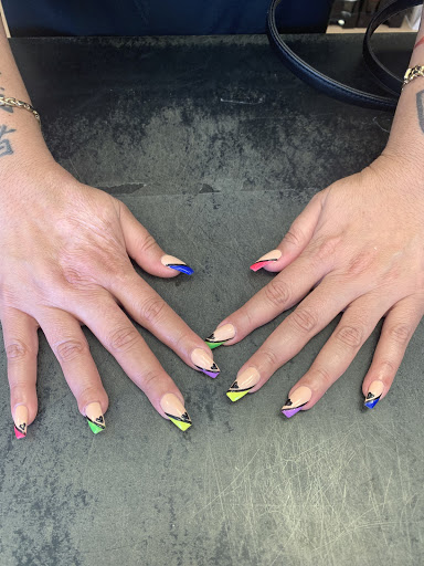 Busy Nails - Locations from All Over the World