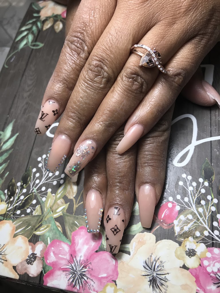 LN nails & spa - Brooklyn, OH 44144 - Services and Reviews