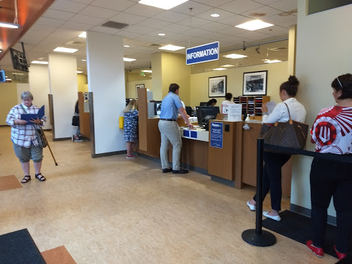 Arlington DMV Metro at Virginia Square - AZexplained