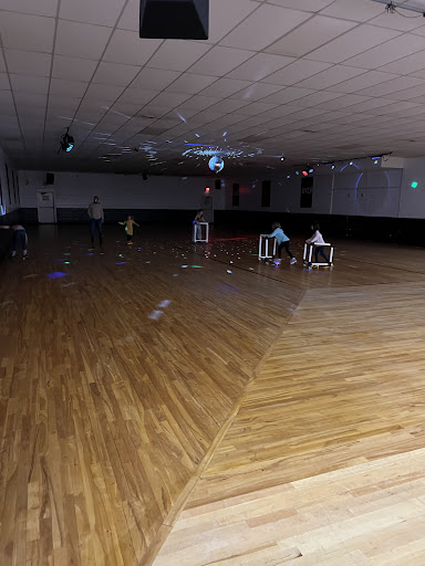 Amanda Roller Rink in Amanda, Ohio - Zaubee