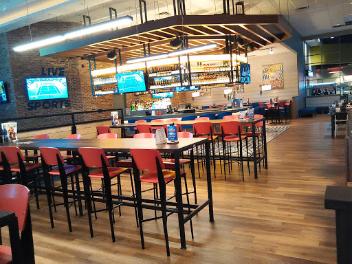 Restaurant «Main Event Entertainment», reviews and photos, 2070 S ...