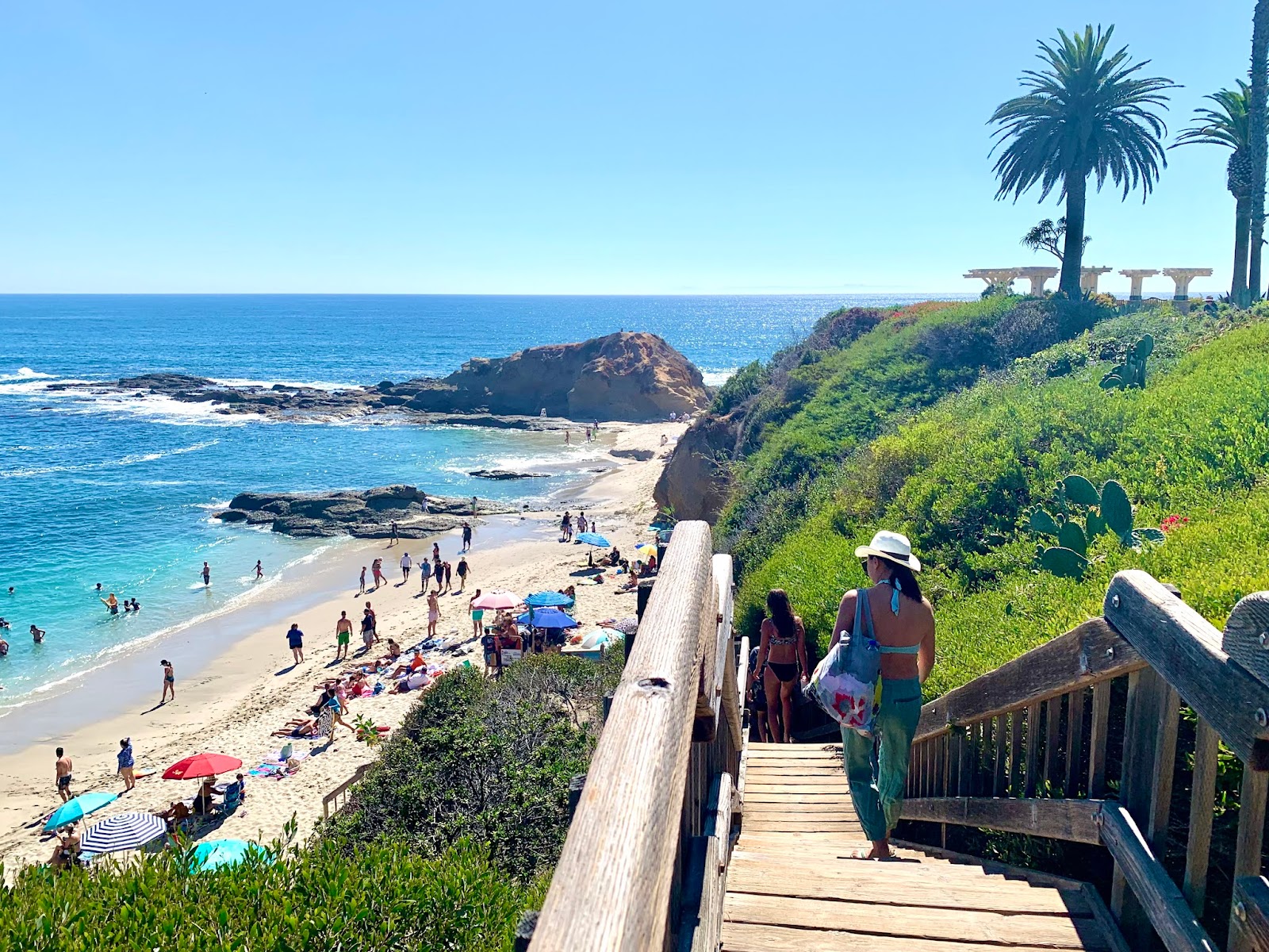Treasure Island beach (South Laguna, California) on the map with photos ...