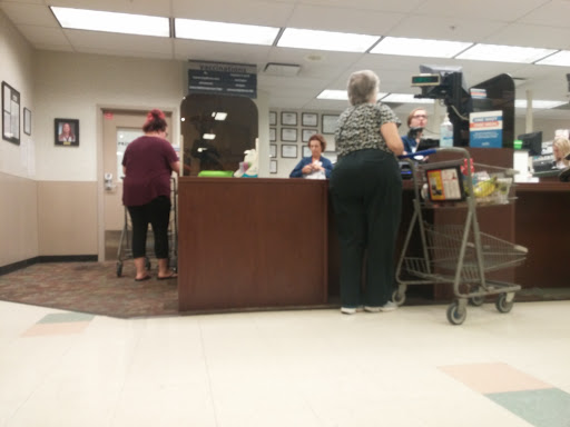 Grocery Store «Kroger», reviews and photos, 5705 OH-48, Maineville, OH ...