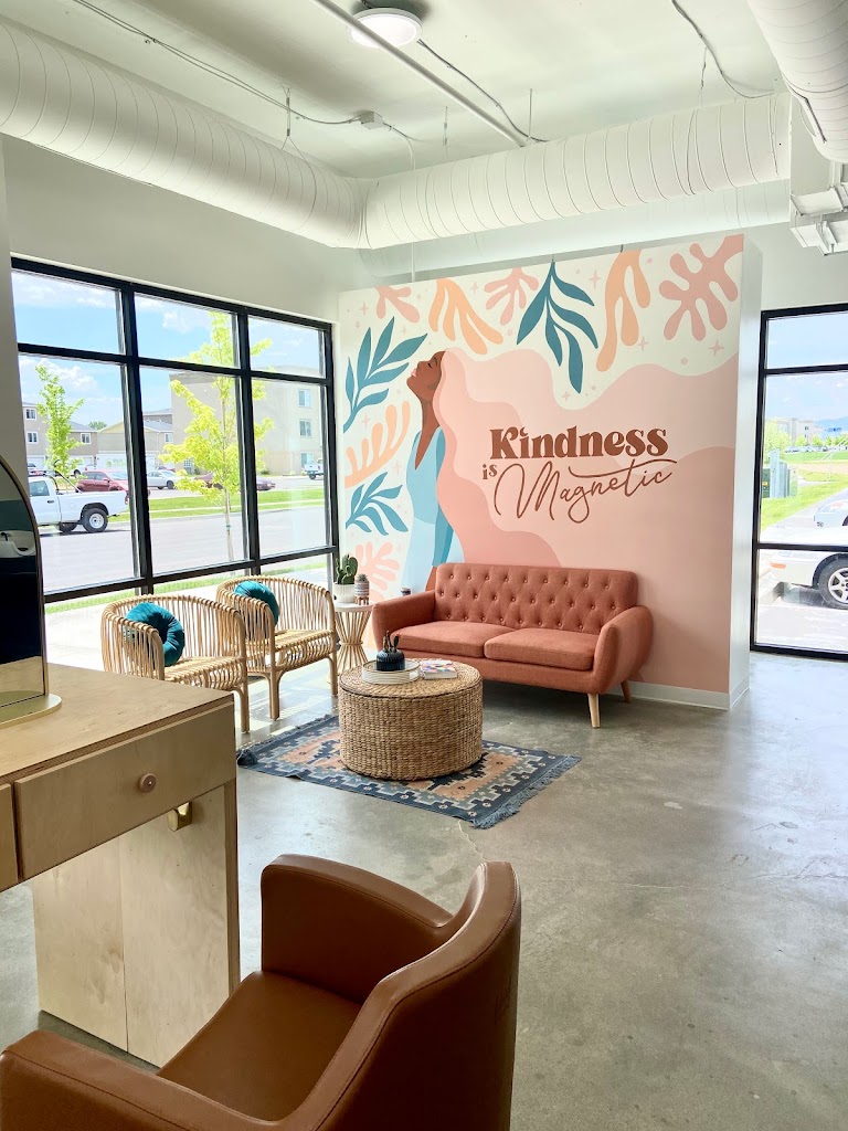 Human Kind Hair Lounge - American Fork, UT 84003 - Services and Reviews
