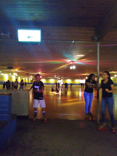 Roller Skating Rink «Rollero Family Roller Skating Center LLC», reviews ...