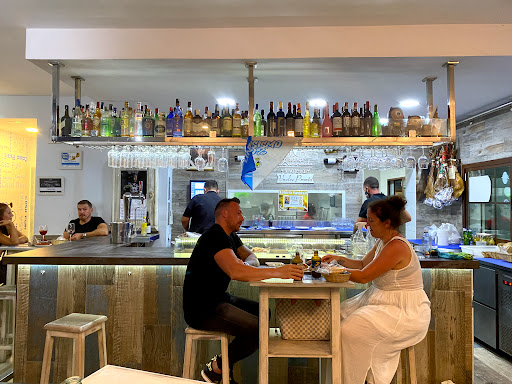 Casa Puri – La Línea de la Concepción - Restaurante Afrodita
