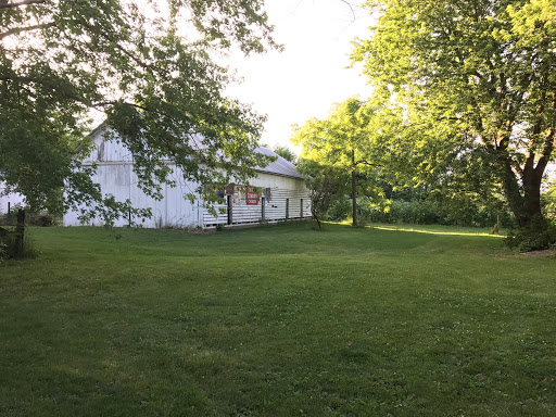 Tourist Attraction «Secrest 1883 Octagonal Barn», reviews and photos ...
