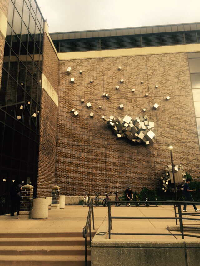 UIC Science and Engineering Labs East Building in the city Chicago
