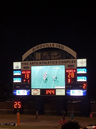 Stadium «Birdville ISD Fine Arts/Athletics Complex», reviews and photos ...