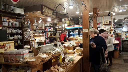 Williamsburg General Store - AZexplained