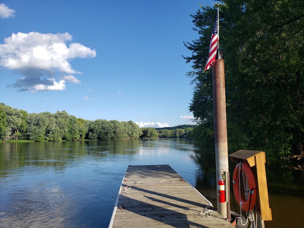 Iowa's Hidden Gem: Massey Marina Park - Where Fun Meets The Water