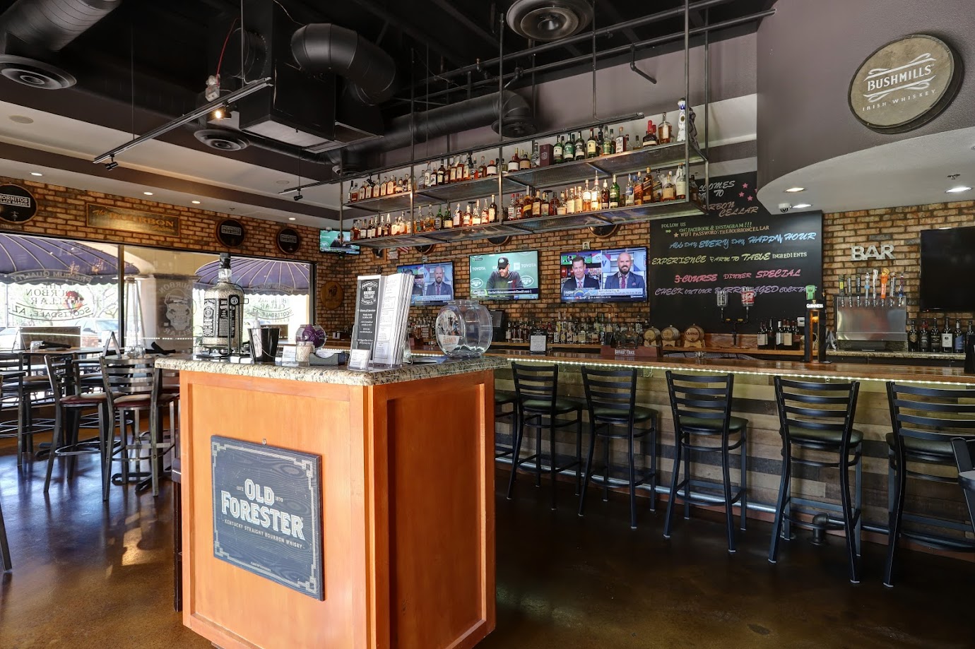 The Top-Rated Sports Bars in Scottsdale for 2025