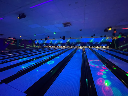 Bowling Alley «Northside Lanes», reviews and photos, 6 Richards Ave ...