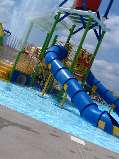 Water Park «Farmington Water Park», reviews and photos, 2 Black Knight ...
