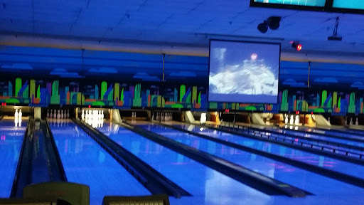 Bowling Alley «Brunswick Zone Fair Lawn Lanes», reviews and photos, 22 ...