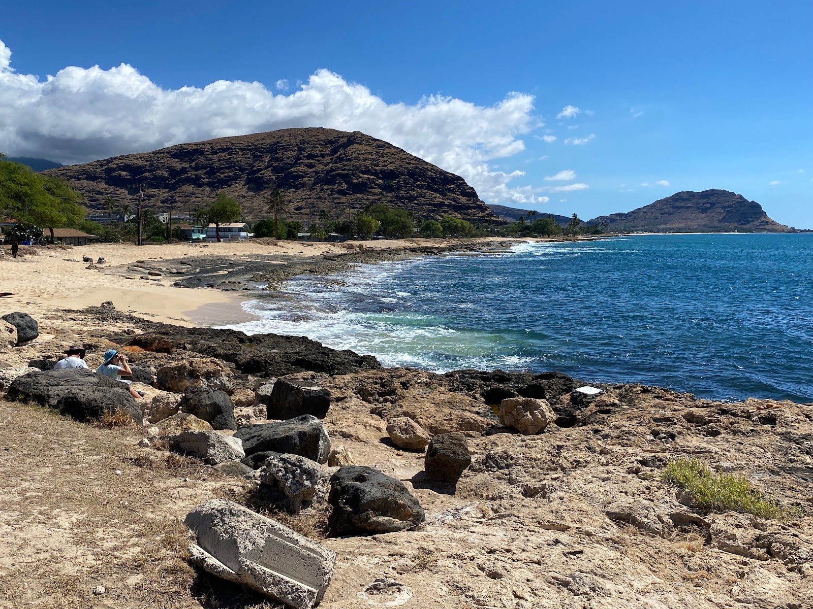 Pokai Bay Beach 🏖️ O'ahu island, United States - detailed features, map ...