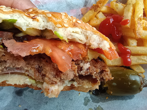 Restaurante Pino Burger en Nuevo Laredo