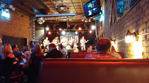 Bar & Grill «Mainstreet Bar & Grill Hopkins», reviews and photos, 814 ...