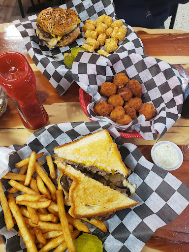 Shady’s Midway Bar & Grille