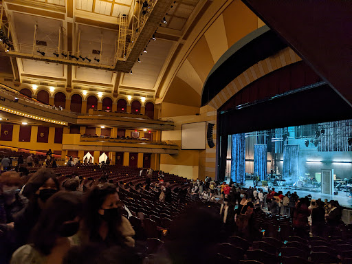 Miller High Life Theatre in Westown, Milwaukee, Wisconsin - Zaubee