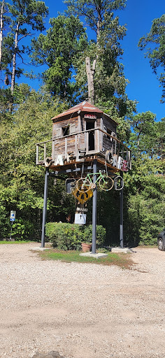 Treehouse Cafe | Quirky American Restaurant in Magnolia, Texas