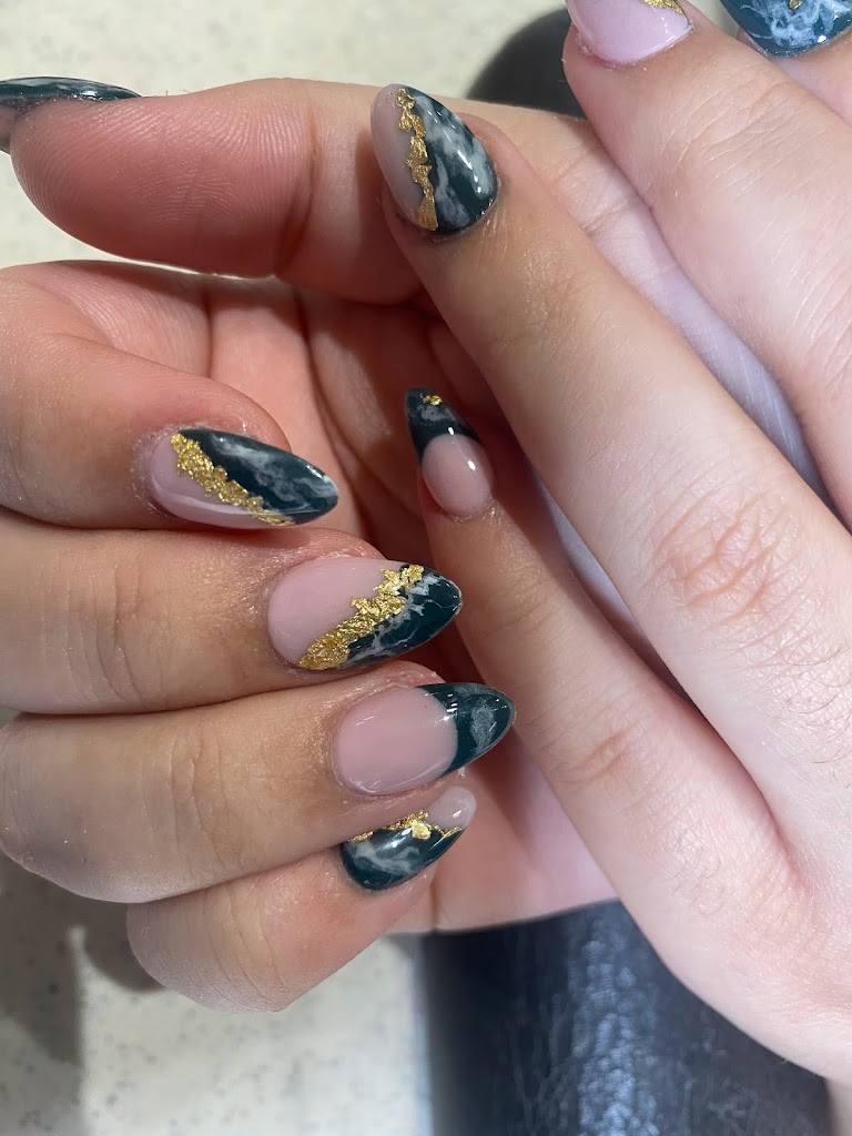 L & L Nails - Warren, MI 48088 - Services and Reviews