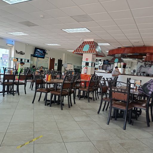 Restaurante Mariscos El Calamar Sucursal Eloy Cavazos en Guadalupe