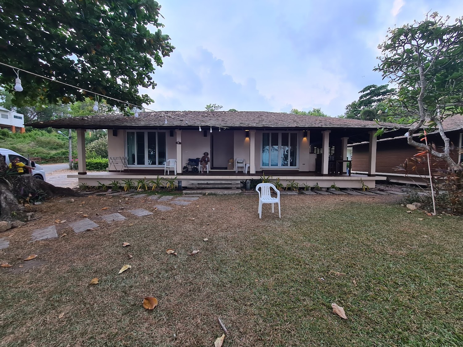 วังแก้ว อ่าว เทวาสถิตย์ (Wang Kaew Ao Thewa Satit)