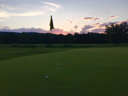 Golf Club «Maple Run Golf», reviews and photos, 13610 Moser Rd # A ...