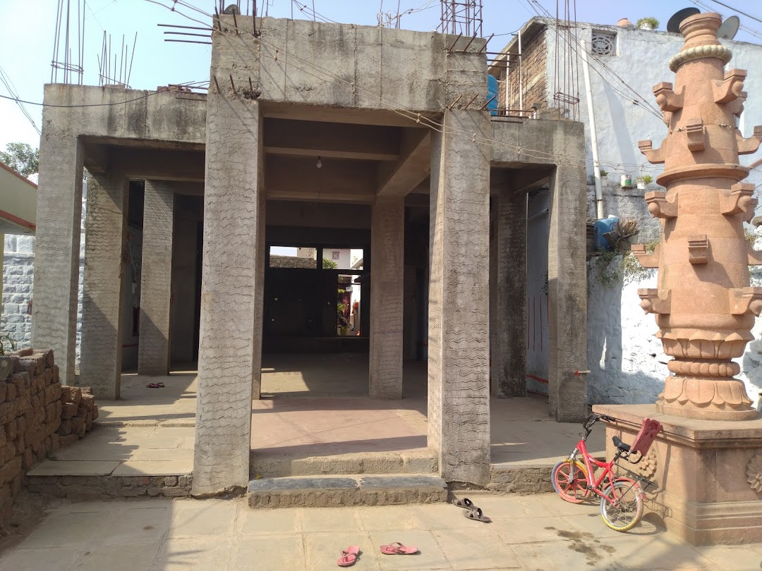 Shree Veerabhadreshwar Temple Bhalki in the city Bhalki