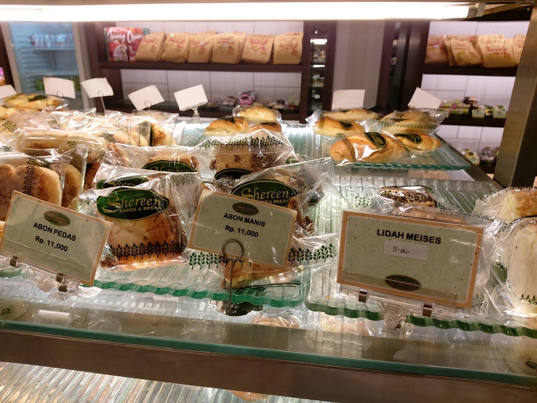 Shereen Cakes & Bread di kota Tangerang