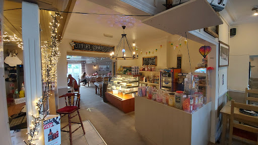 The Waterloo Inn, Nash Village in Newport