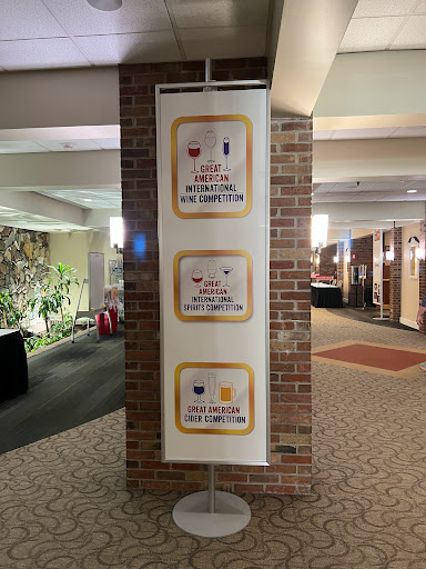 Hotel «RIT Inn & Conference Center», reviews and photos, 5257 W ...