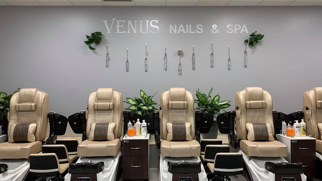 Venus Nails & Spa - Lincoln, NE 68516 - Services and Reviews