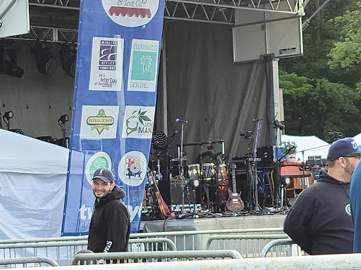 Movie Theater «Silver Lake Drive In Theatre», reviews and photos, 7037 ...