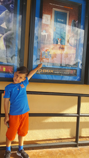 Movie Theater «AMC Hialeah 12», reviews and photos, 780 W 49th St ...