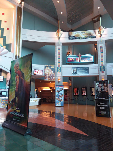 Movie Theater «Regal Cinemas Metropolitan 14», reviews and photos, 901 ...
