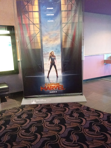 Movie Theater «Regal Cinemas Turlock 14», reviews and photos, 2323 W ...