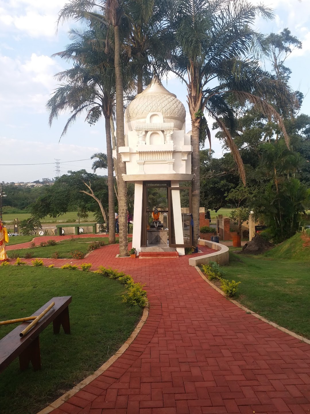 Cato Manor Hindu Temple (Shri Muthilinganatha Easperar Alayam) in the ...