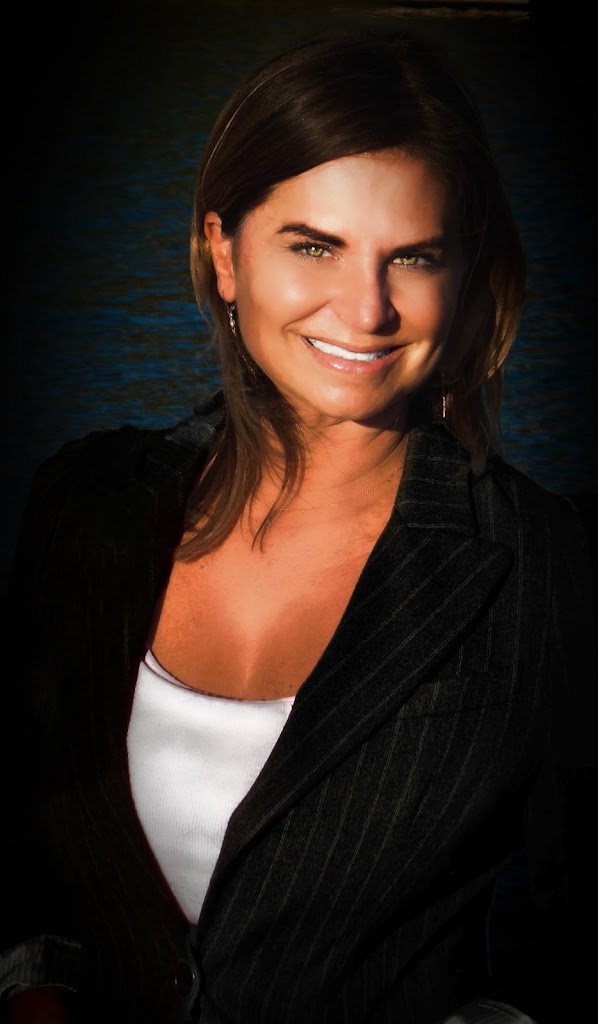 Angela Taylor - Seattle, WA 98109 - Services and Reviews