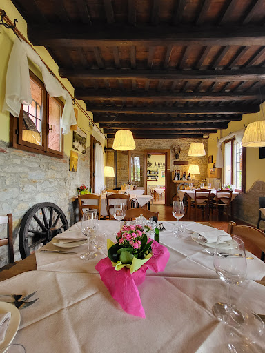 Ristorante Al Postiglione in Corno di rosazzo con cucina Altre cucine d ...