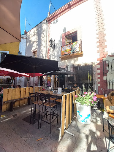 Mezcaleria pachupa en Querétaro - Número de Teléfono, Reservas ...