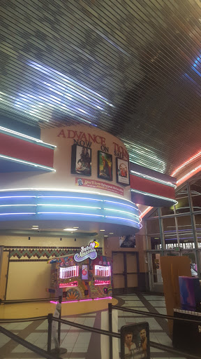 Movie Theater «Regal Cinemas Waterford Lakes 20 IMAX», reviews and ...